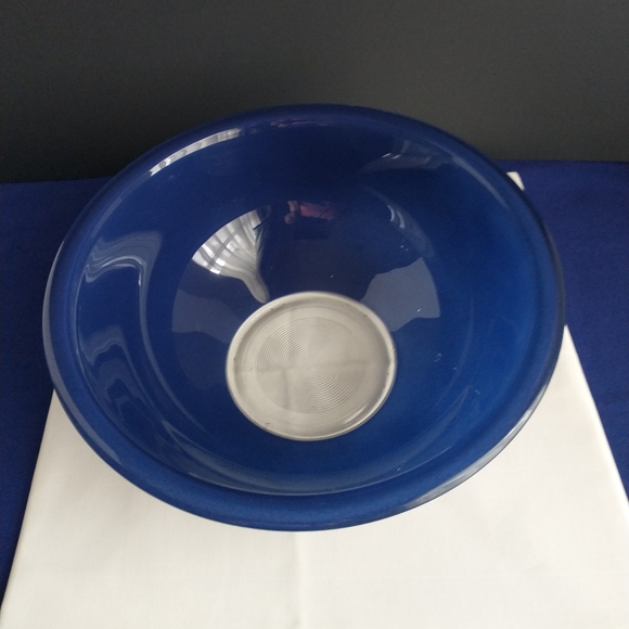 Pyrex | Kitchen | Vintage Pyrex Dark Blue Bowl | Poshmark